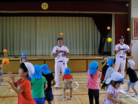 真似してね！ | フォトギャラリー | 東京ヤクルトスワローズ